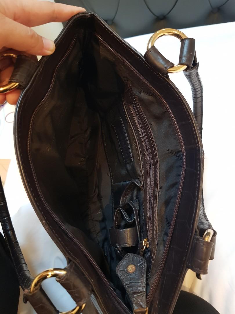 Vintage Anna Pelle shoulder bag, Women's Fashion, Bags & Wallets ...