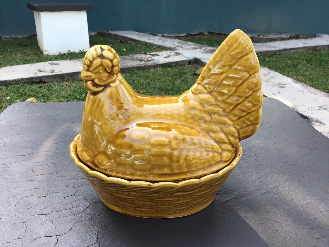 Vintage Retro Brown Chicken In Basket Hen On Nest Ceramic Egg Holder ...