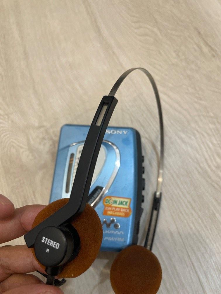 Walkman & headphone vintage, Hobbies & Toys, Collectibles & Memorabilia ...
