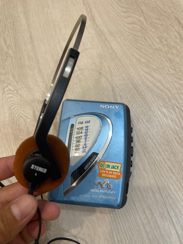 Walkman & headphone vintage, Hobbies & Toys, Collectibles & Memorabilia ...