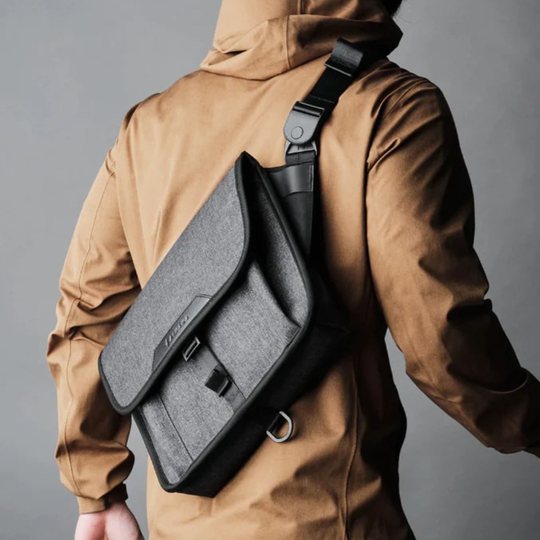 9.5L ALPAKA Alpha Sling V2 Laptop Bag, Men's Fashion, Bags, Sling Bags ...