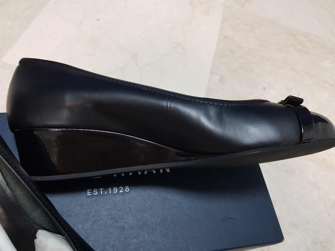 Authentic Cole Haan Elsie Logo Wedge II, Women's Fashion, Footwear ...