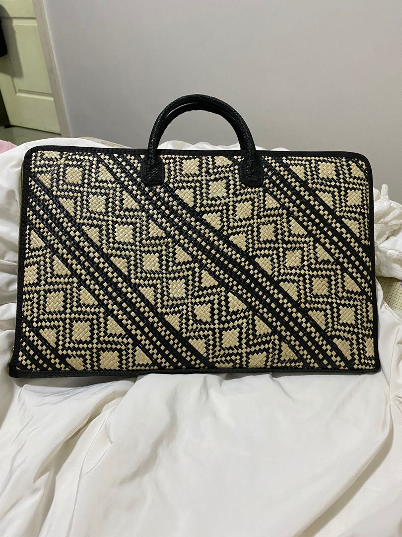 Banig Laptop Bag, Computers & Tech, Parts & Accessories, Laptop Bags ...