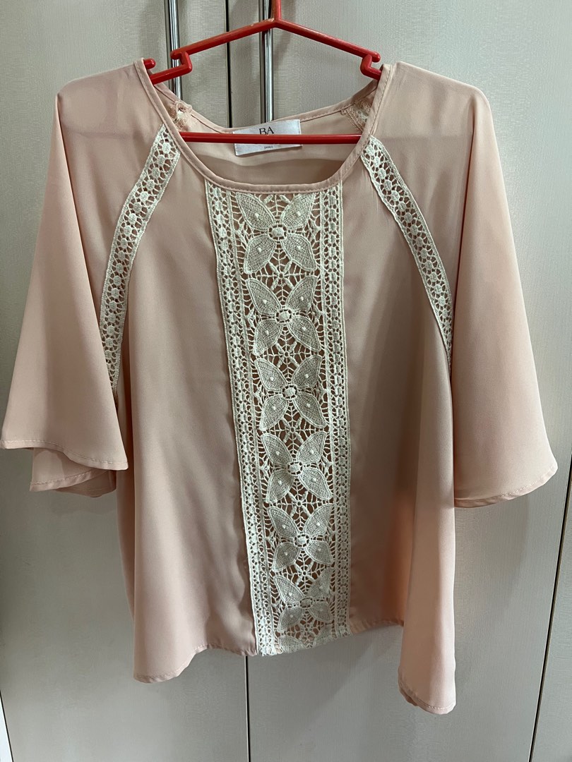 Bayo, Women's Fashion, Tops, Blouses on Carousell