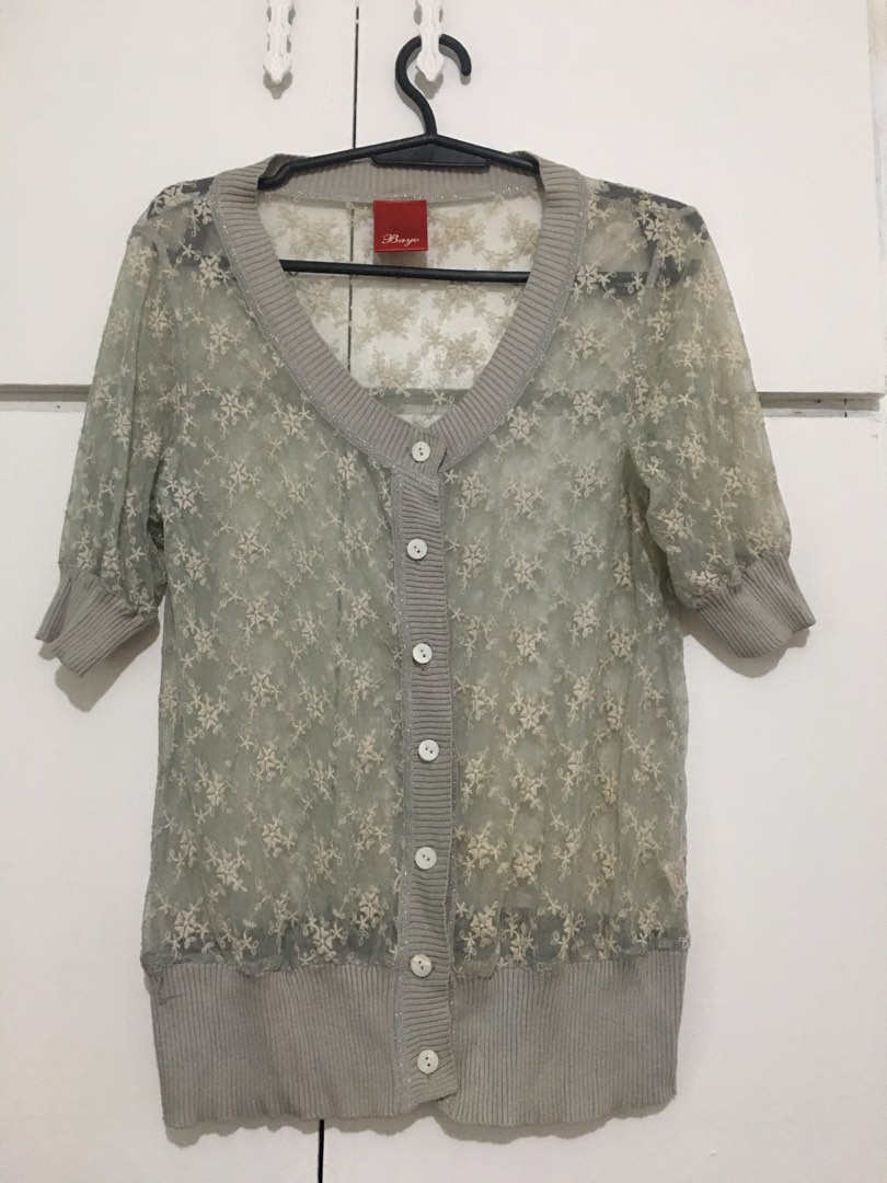 Bayo top, Women's Fashion, Tops, Blouses on Carousell