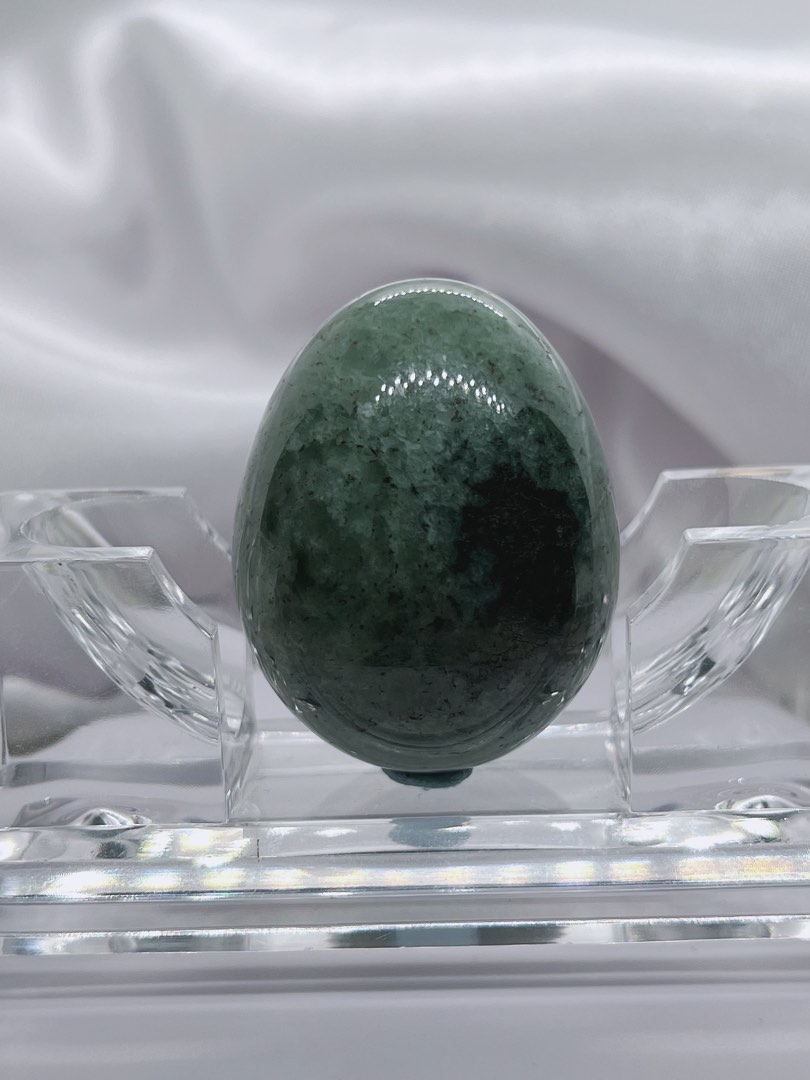 Burmese Jadeite Type A Green Jadeite Egg & Wuji Jadeite Egg display, Hobbies & Toys, Memorabilia ...