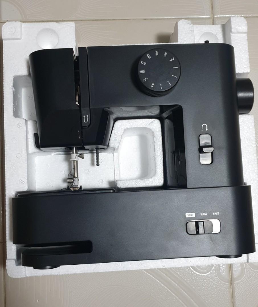 Compact Sewing Machine SP-030, Hobbies & Toys, Stationery & Craft ...