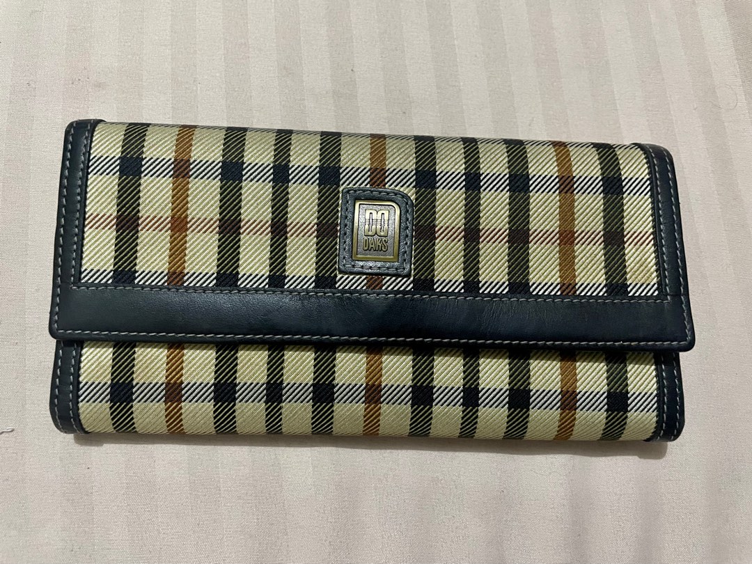 Daks Long wallet, Women's Fashion, Bags & Wallets, Wallets & Card ...