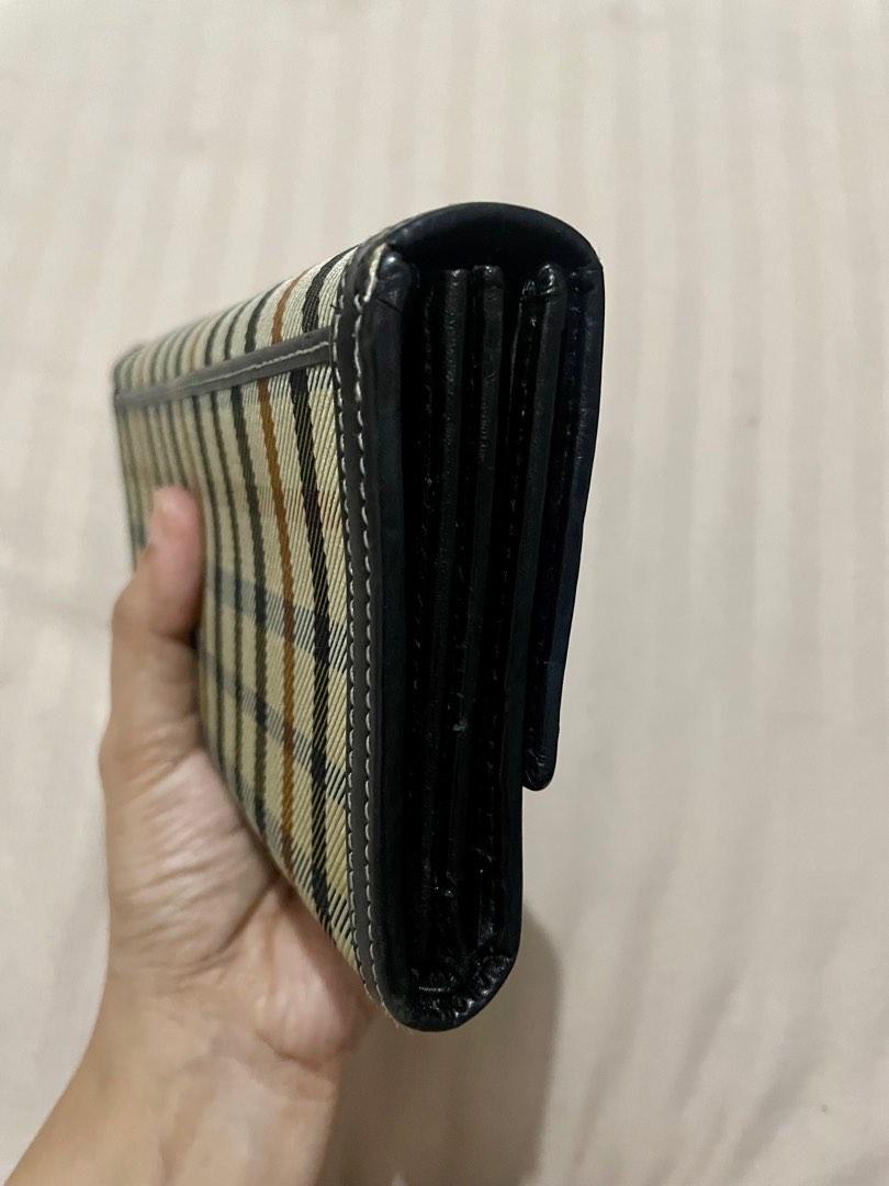 Daks Long wallet, Women's Fashion, Bags & Wallets, Wallets & Card ...