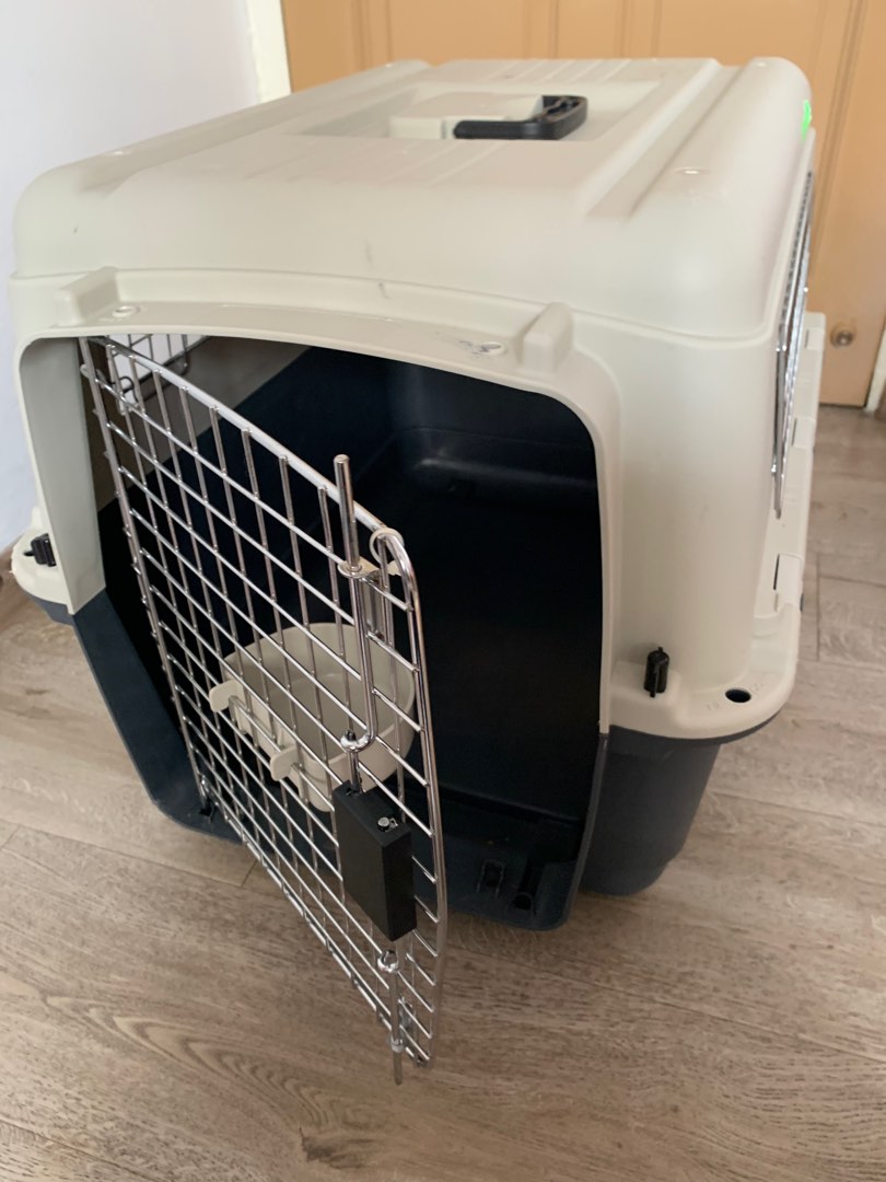 dog carrier, Pet Supplies, Homes & Other Pet Accessories on Carousell