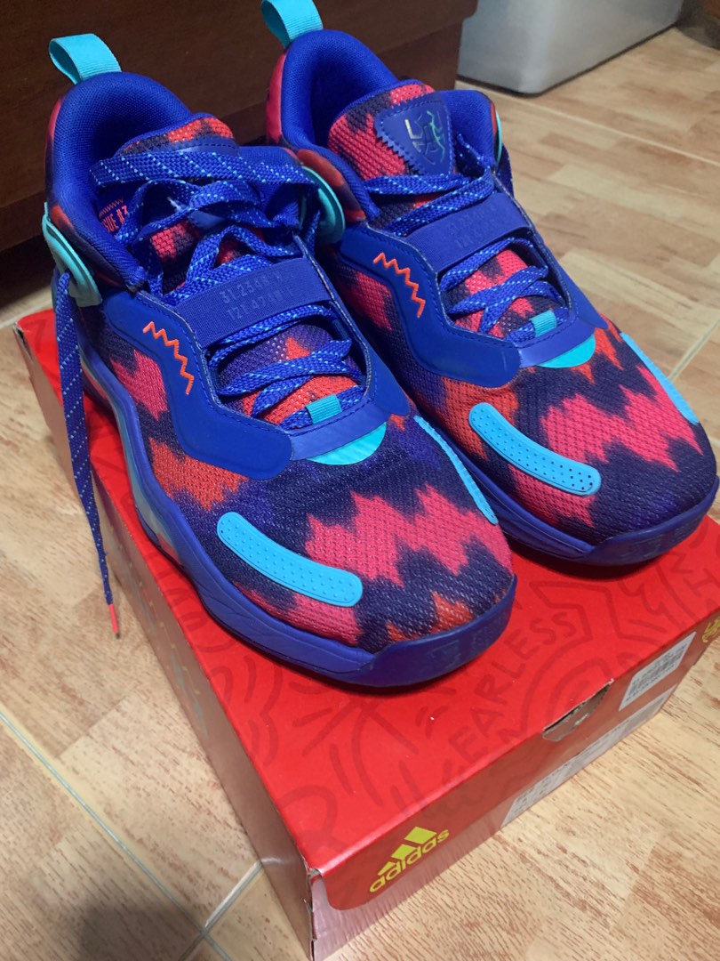 Don issue 3, Men's Fashion, Footwear, Sneakers on Carousell