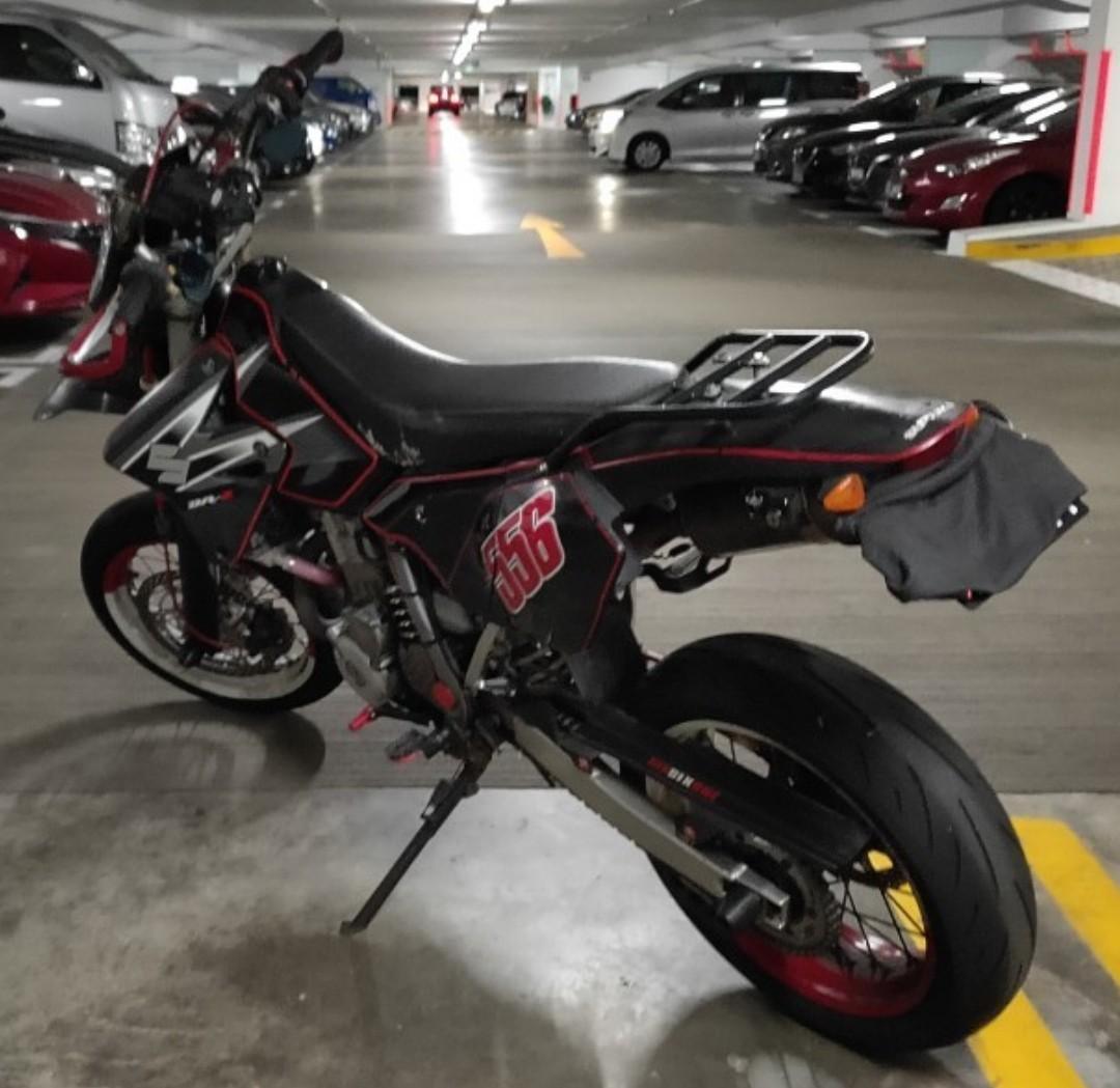Drz 400 SM drz400sm with rare white 28L Safari tank coe July 2027 ...