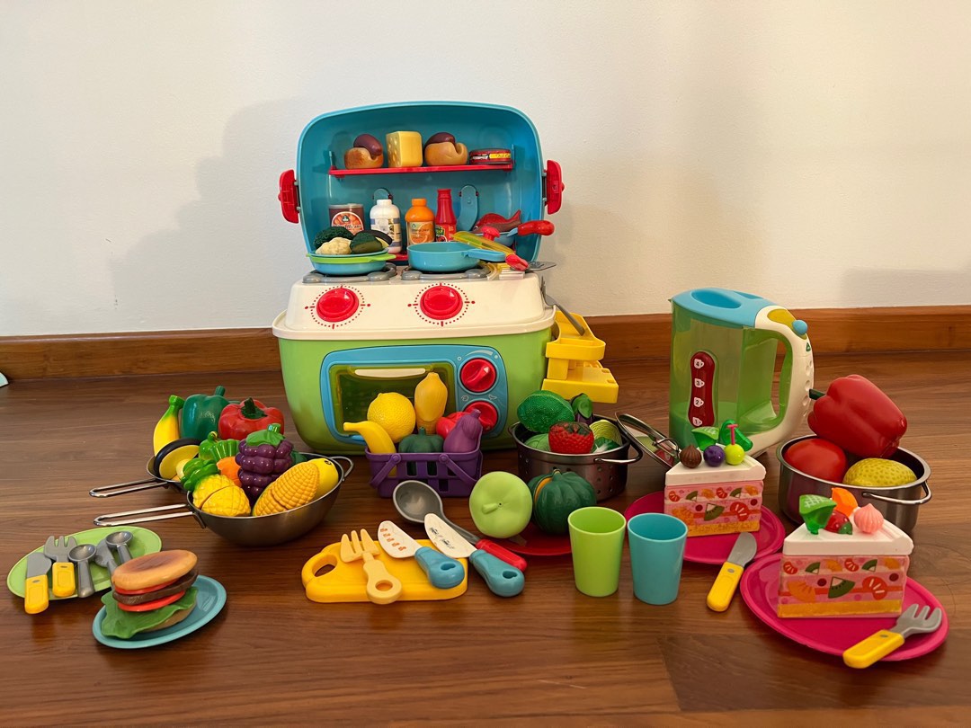 ELC Mini Sizzling Kitchen and kitchen accecories, Hobbies & Toys, Toys ...