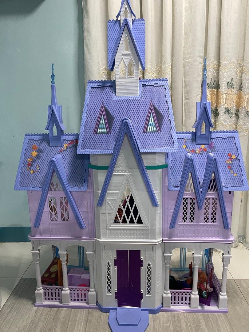Elsa Castle, Hobbies & Toys, Toys & Games on Carousell