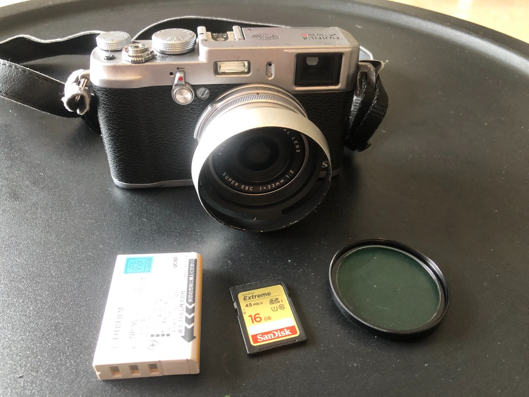 Fujifilm X100S, Photography, Cameras on Carousell