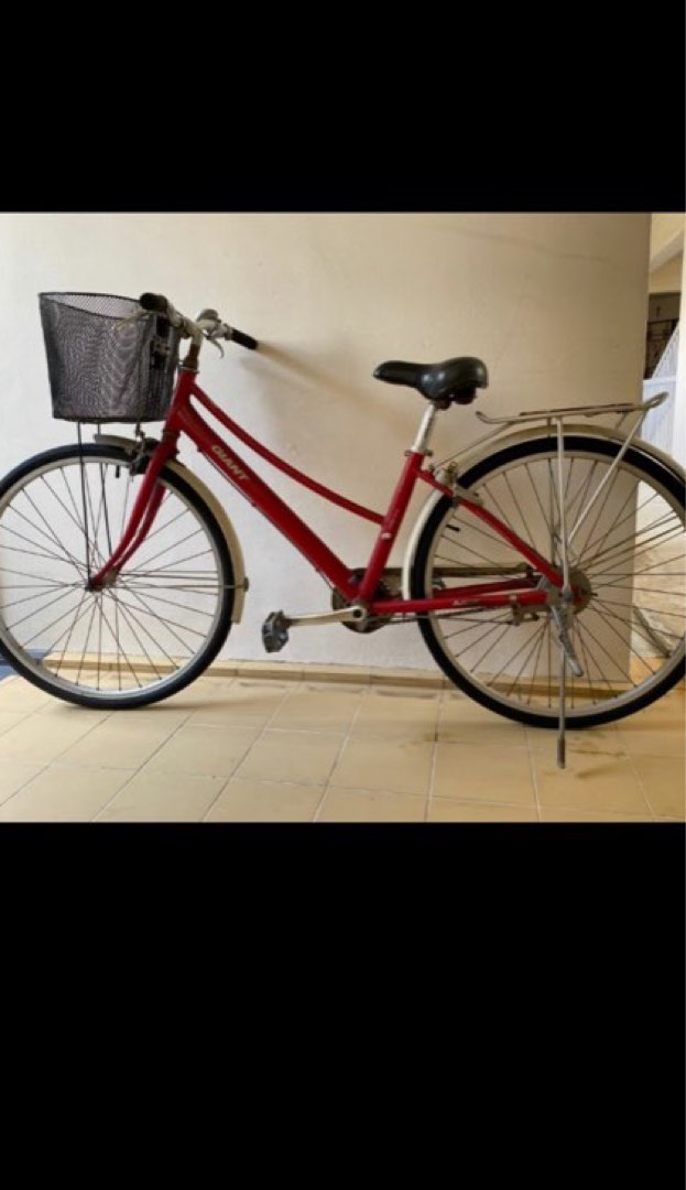 Giant Low step bicycle, Sports Equipment, Bicycles & Parts, Bicycles on ...