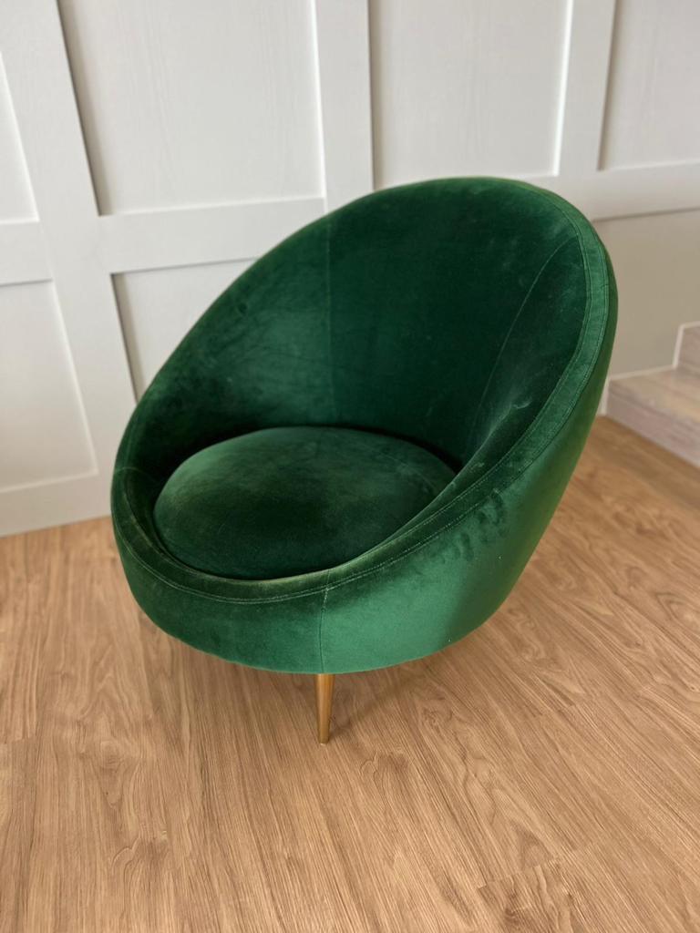 Green Arm Chair, 傢俬＆家居, 傢俬, 椅子 - Carousell