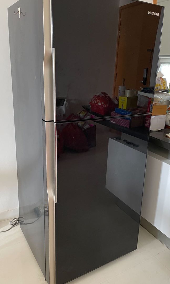 Hitachi fridge freezer 2 door 335 litres, TV & Home Appliances, Kitchen ...