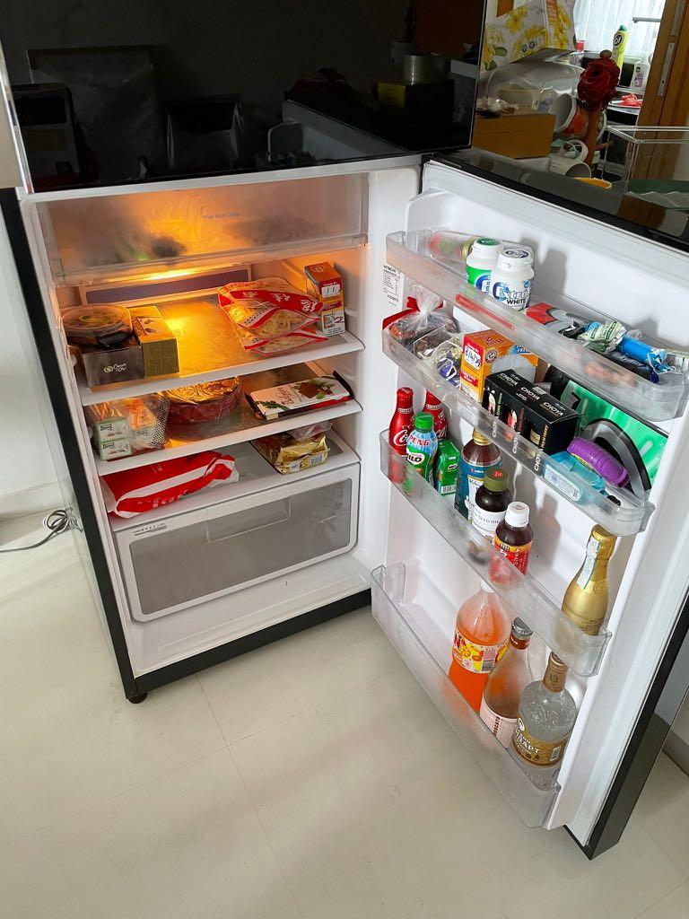 Hitachi fridge freezer 2 door 335 litres, TV & Home Appliances, Kitchen ...