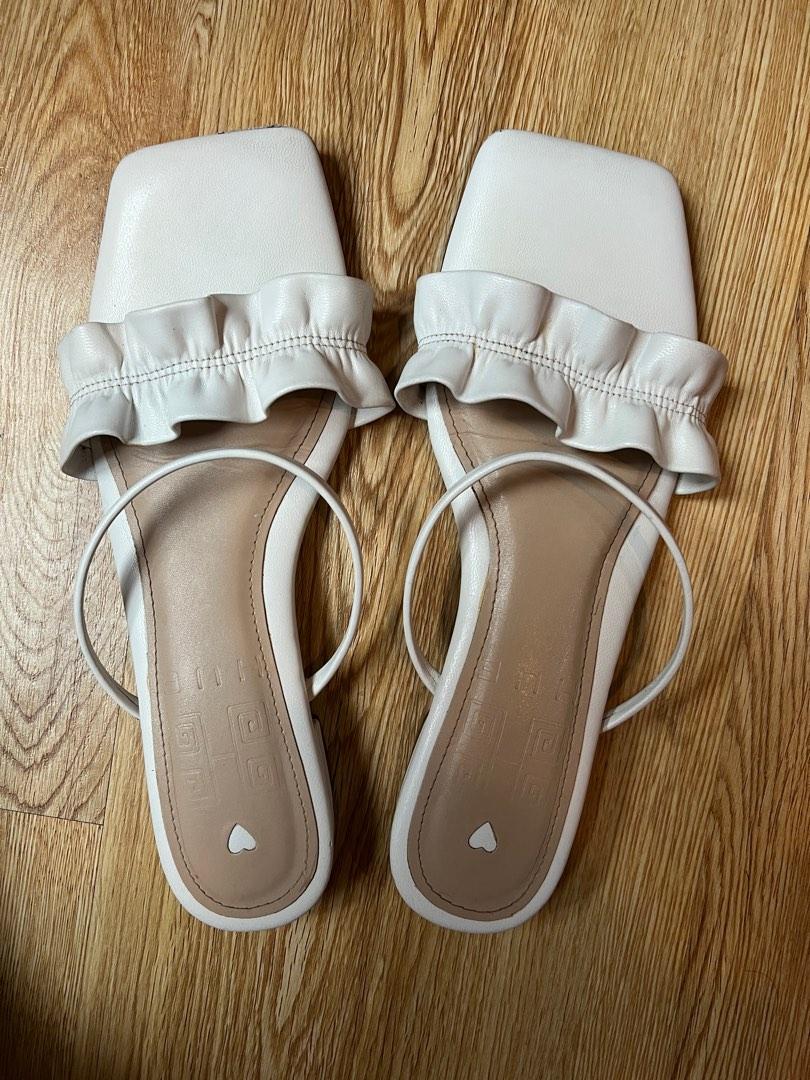 Hue Manila Kamala le Blanc Sandals Size 7, Women's Fashion, Footwear ...