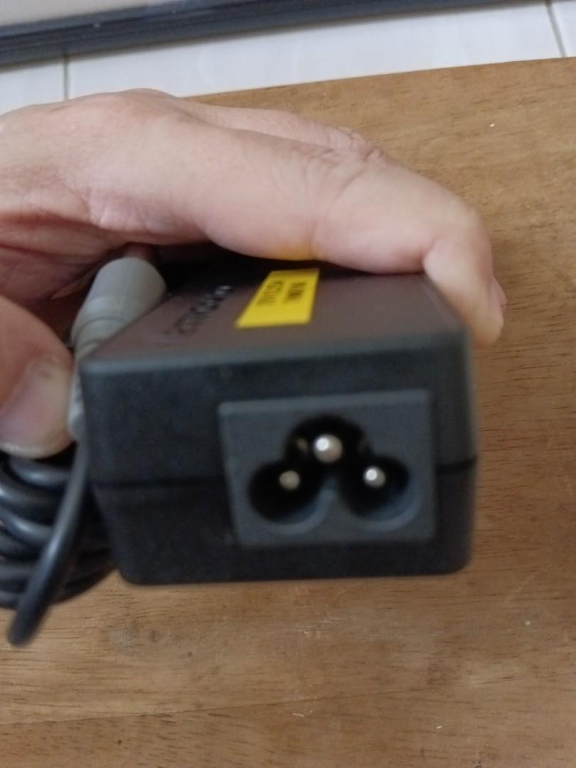 Lenovo ThinkPad 65W power adapter (round pin type), Computers & Tech ...