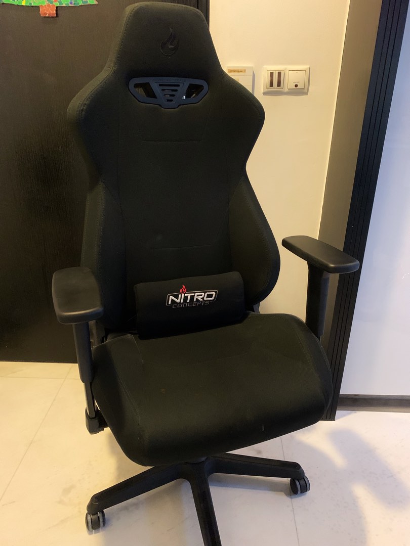 Nitro Concepts S300 Gaming Chair, Furniture & Home Living, Furniture, Chairs on Carousell