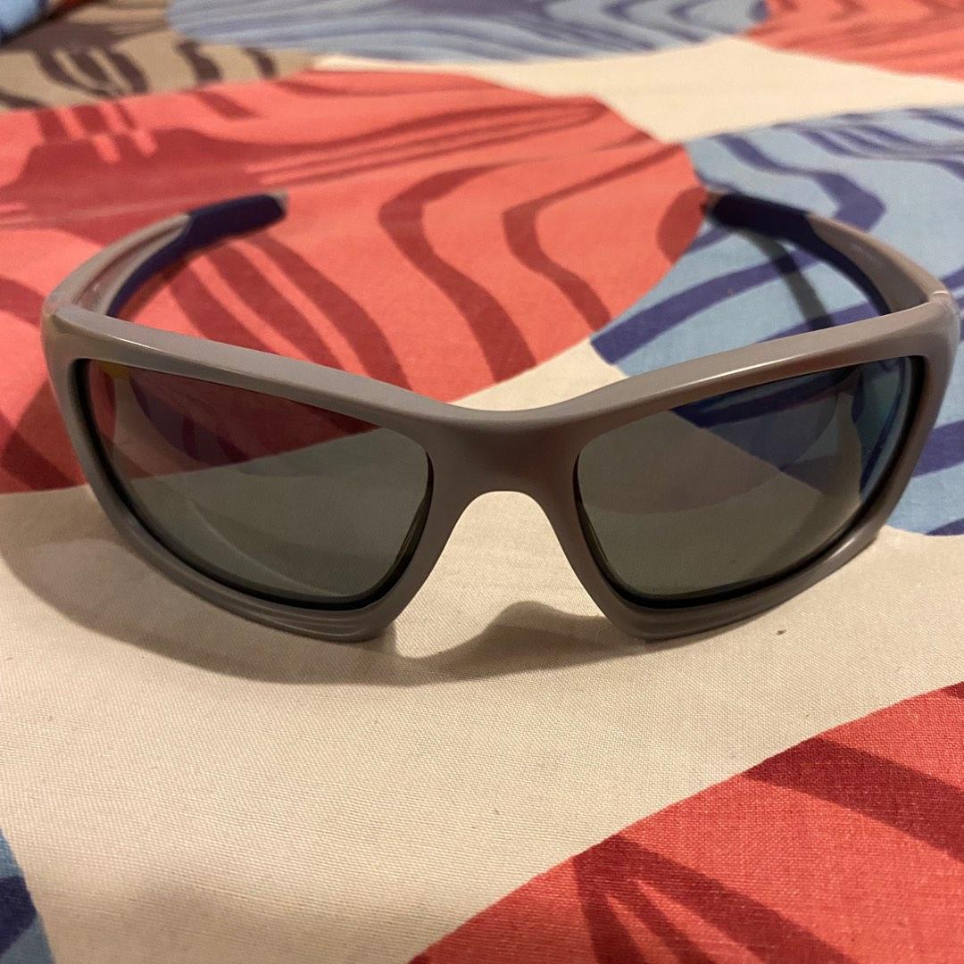 Oakley Valve, Men's Fashion, Watches & Accessories, Sunglasses ...