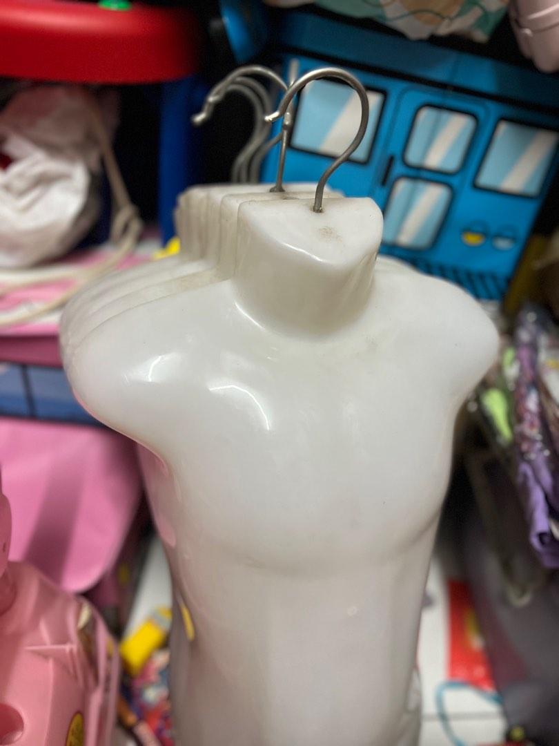 Patung display sangkut kanak-kanak, Babies & Kids, Babies & Kids ...