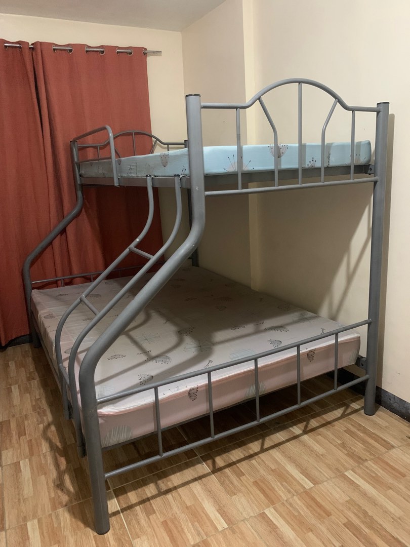 Pre- Loved R-Type Bunk Bed, Furniture & Home Living, Furniture, Bed ...