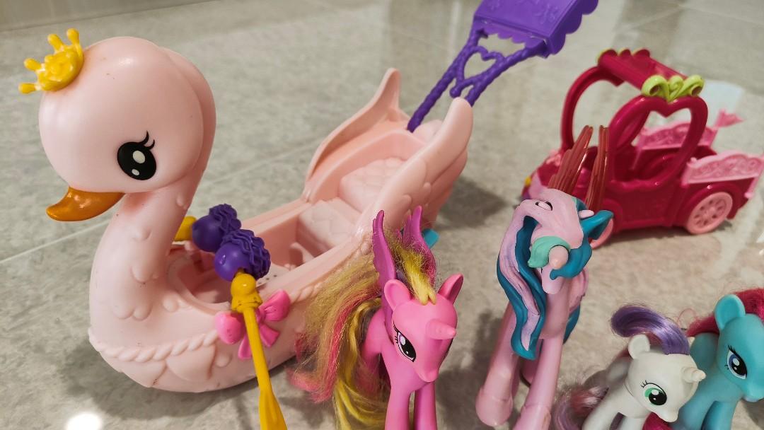 Pre-loved My Little Pony miniature set, Hobbies & Toys, Toys & Games on ...