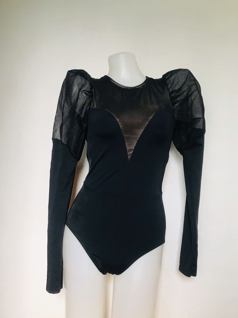 Puff sleeve black rashguard, Women's Fashion, Swimwear, Bikinis ...