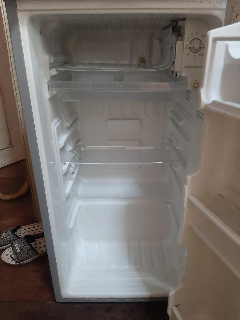 Sanyo ref mini, TV & Home Appliances, Kitchen Appliances, Refrigerators ...