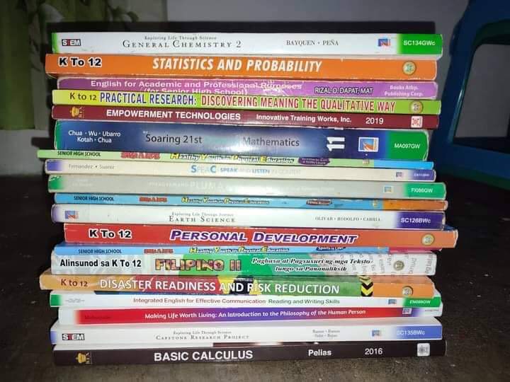 SHS STEM Strand Books (22 pcs Random/Assorted), Hobbies & Toys ...