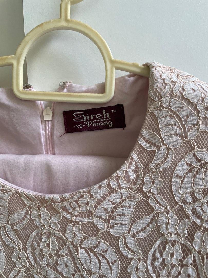 Sireh Pinang Kurung Set, Women's Fashion, Muslimah Fashion, Baju Kurung ...