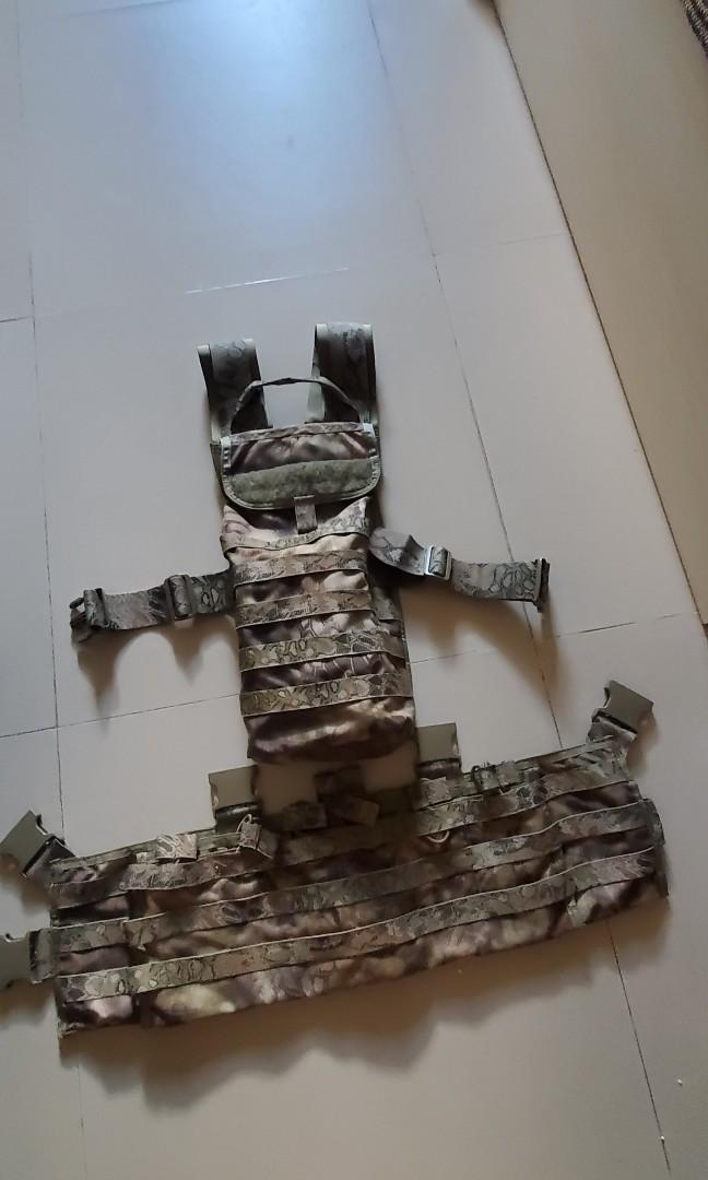 So tech chest rig, 興趣及遊戲, 玩具 & 遊戲類 on Carousell