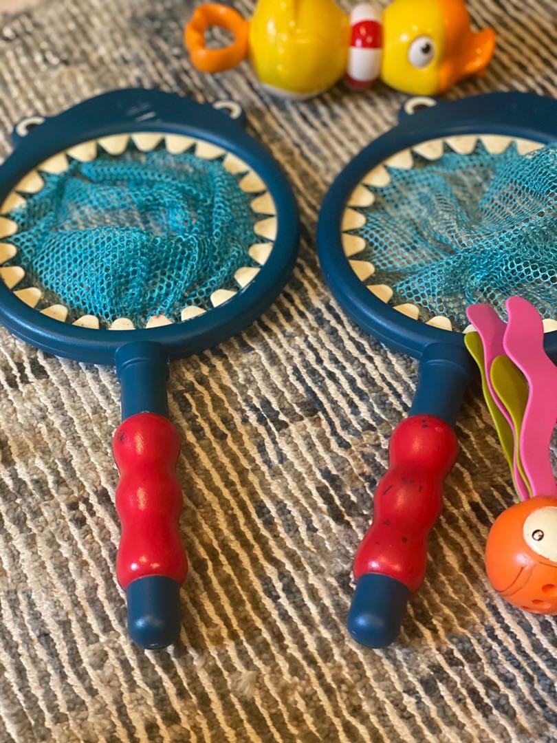 Swimming Toys Bundle: Battat shark diving and swim ways Marshall ...