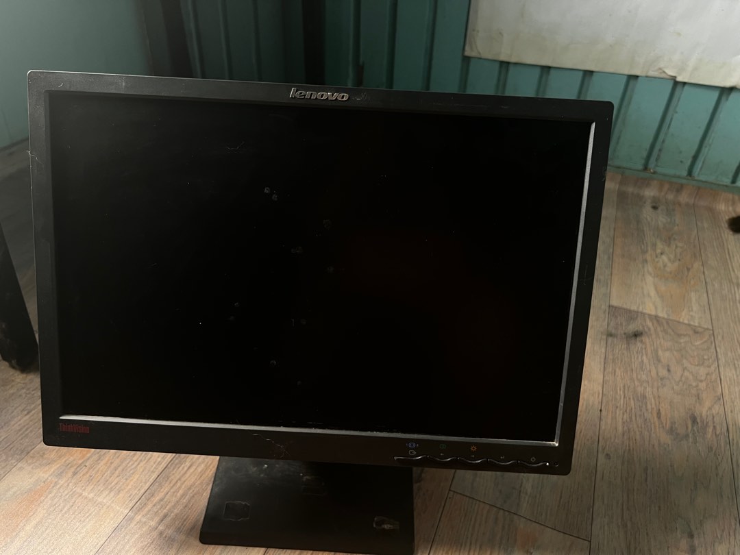 ThinkVision L197 19-inch Wide Flat Panel LCD Monitor, Computers & Tech ...