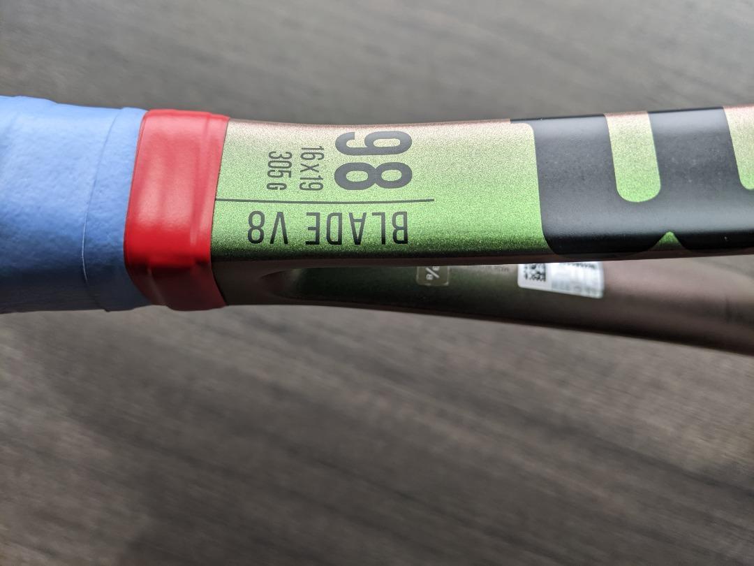 Wilson Blade 98 V8 16x19 Grip L3, Sports Equipment, Sports & Games ...