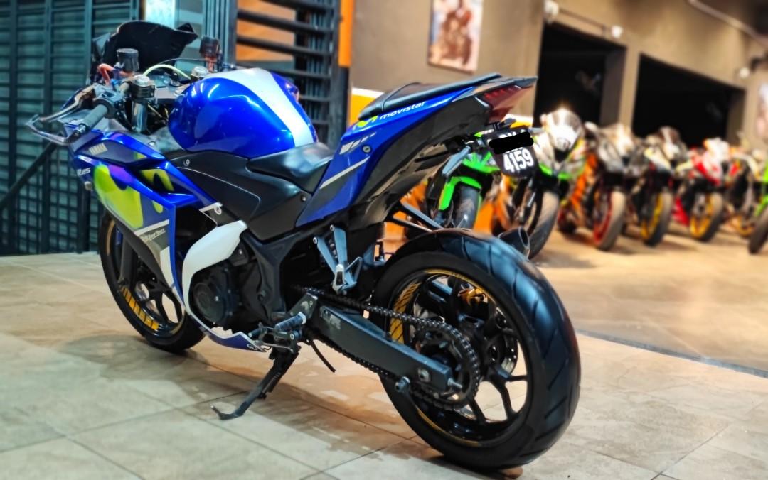 Yamaha R25 Movistar v1 spec R3 fully loaded, Motorbikes on Carousell