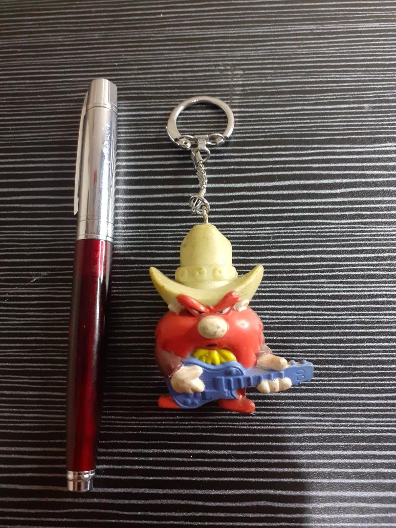 Yosemite Sam Keychain (1994), Hobbies & Toys, Memorabilia ...