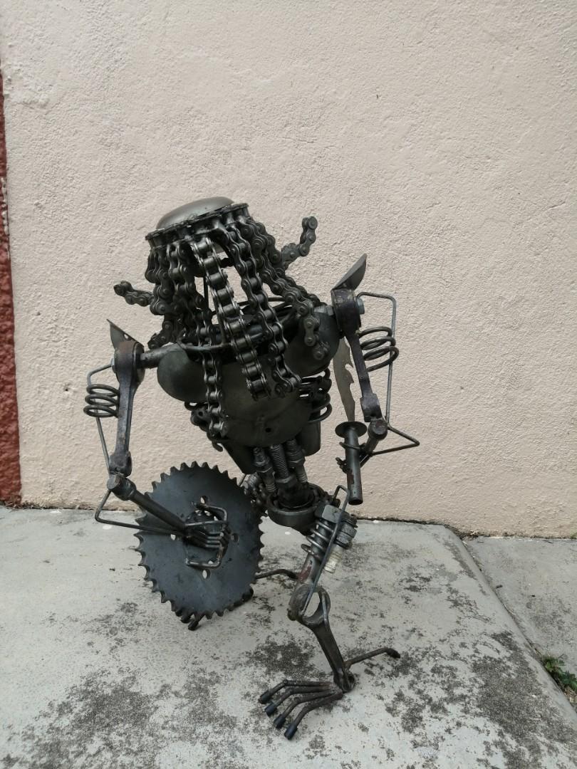 Arca Predator Besi/Steel Sculpture-Predator, Hobbies & Toys ...