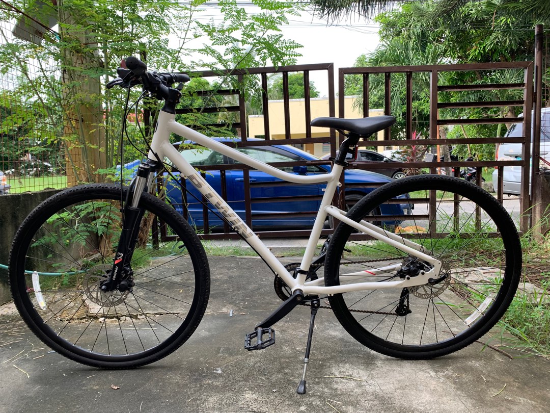 B-Twin Riverside 500 Hybrid Bike, Sports Equipment, Bicycles & Parts, Bicycles on Carousell