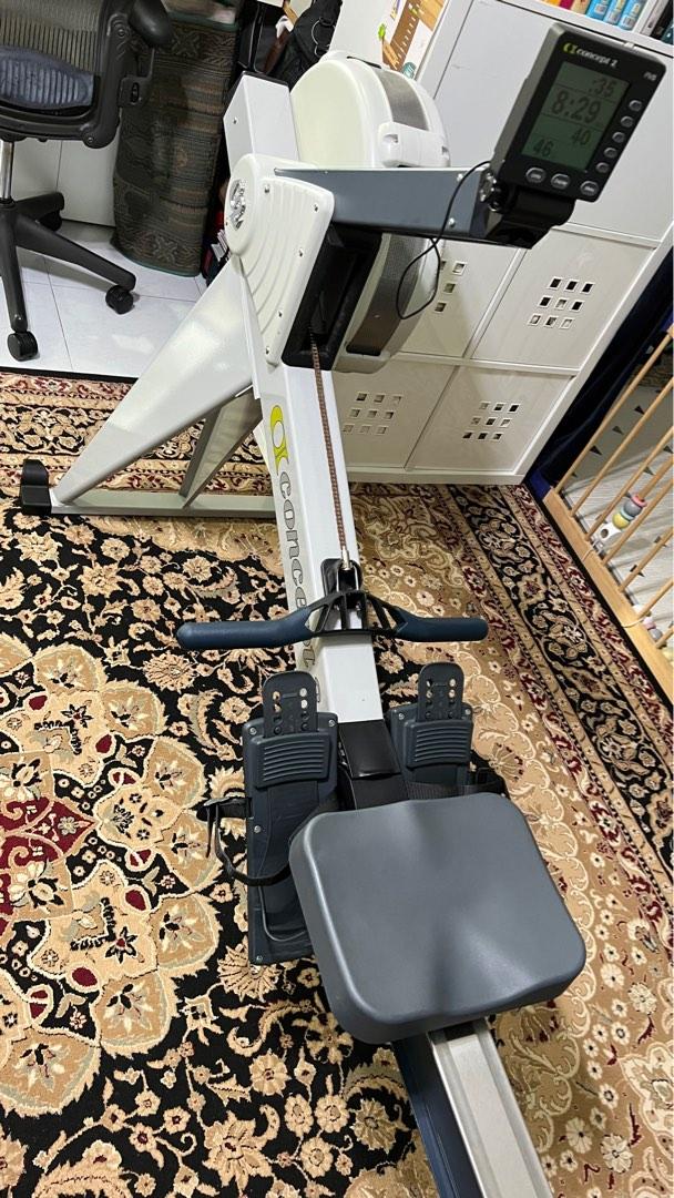 Concept2 model E indoor rowing machine, Sports Equipment, Exercise ...