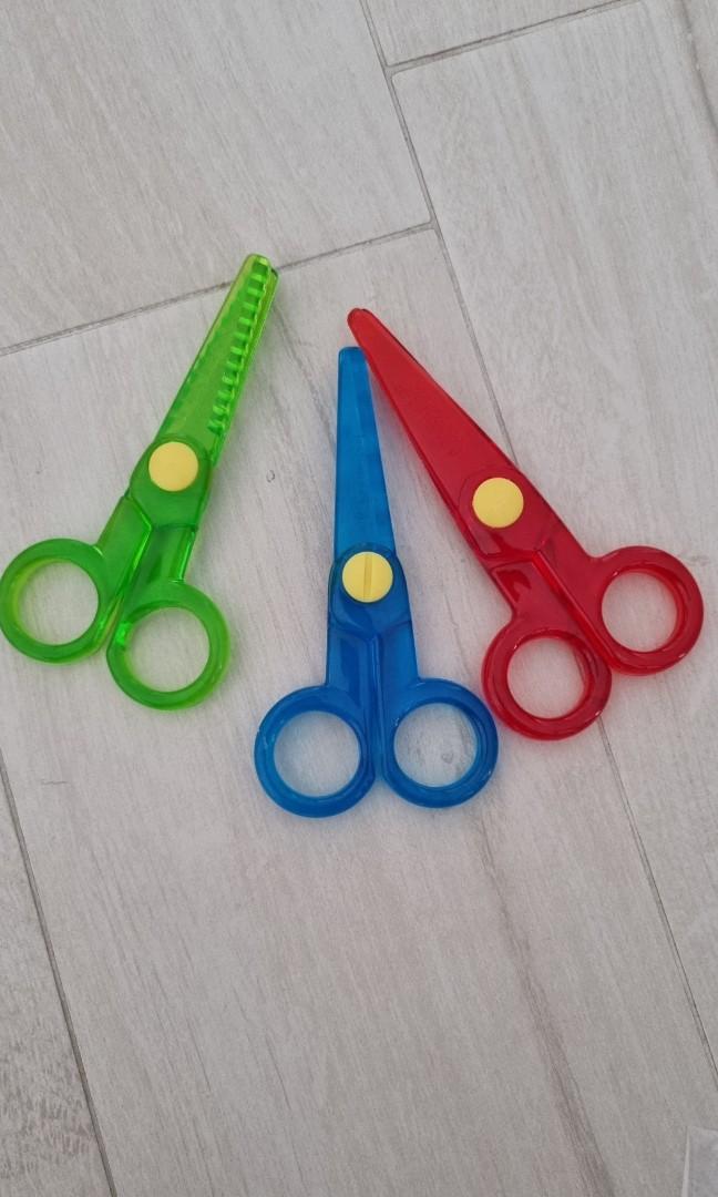 Crayola My First Safety Scissors, Hobbies & Toys, Stationery & Craft ...