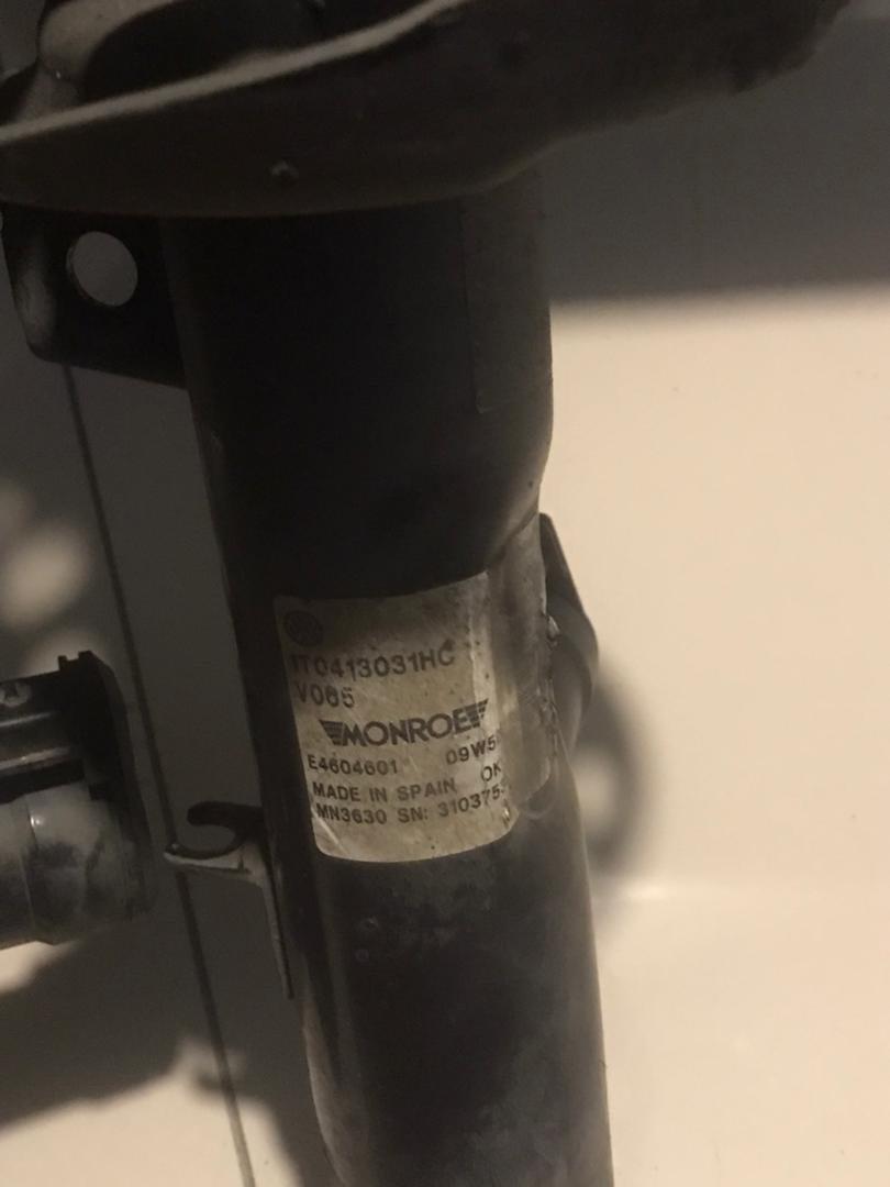 Dcc absorber mk6 gti, Auto Accessories on Carousell