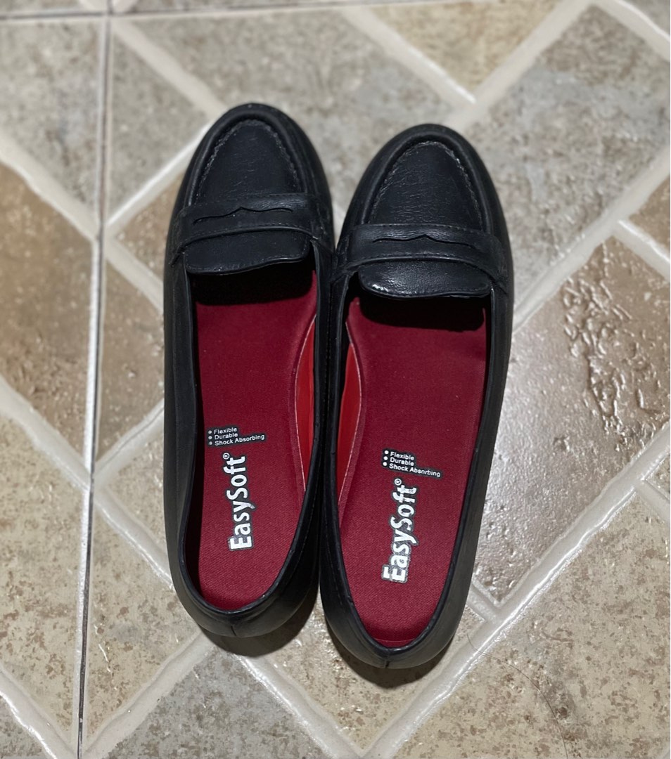 Easysoft Black Shoes, Women's Fashion, Footwear, Flats & Sandals on ...