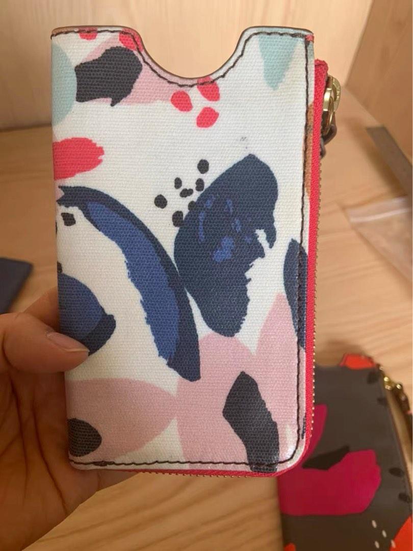 Fossil pouch, Women's Fashion, Bags & Wallets, Purses & Pouches on ...