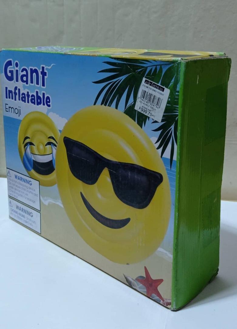 Giant Inflatable Emoji Smiley 57.5" Dia - 7 pcs available, Hobbies ...