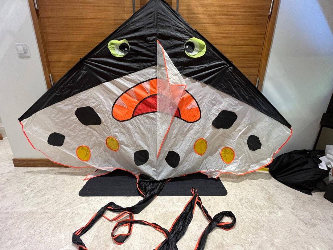 Giant Stingray kite with reel, Hobbies & Toys, Toys & Games on Carousell