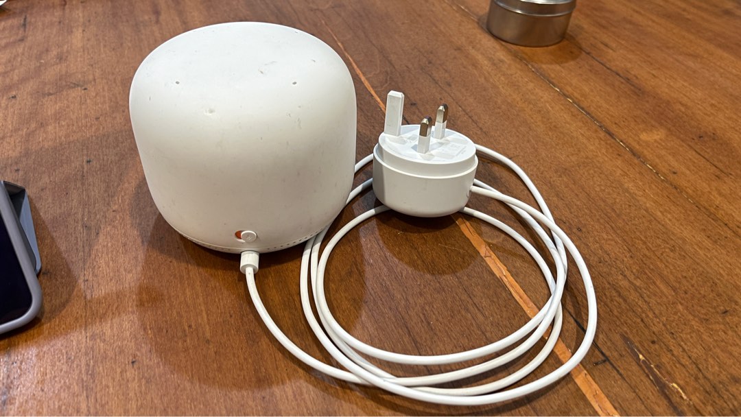 GOOGLE nest WiFi Point H2E, Mobile Phones & Gadgets, Other Gadgets on ...